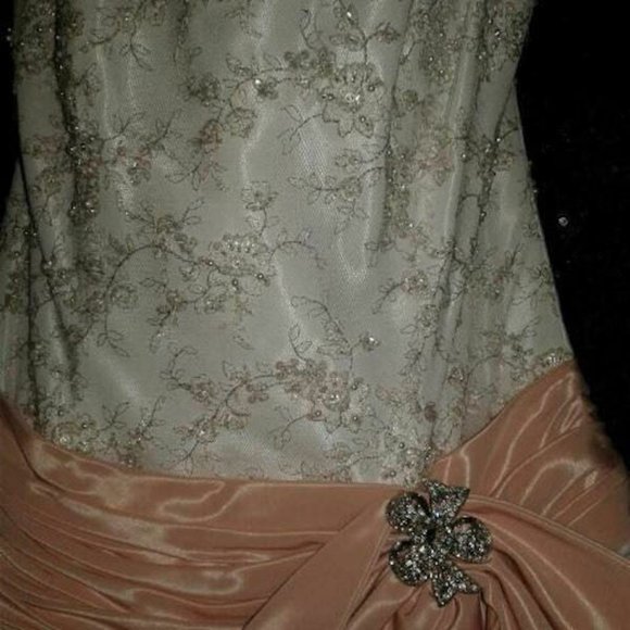 Mary's Bridal | Dresses | Marys Bridals Wedding Dress Wattachabletrain ...